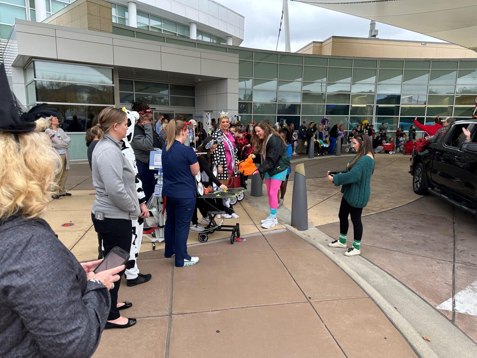 Annual Maynard Children’s Hospital Halloween parade brings moment of ...